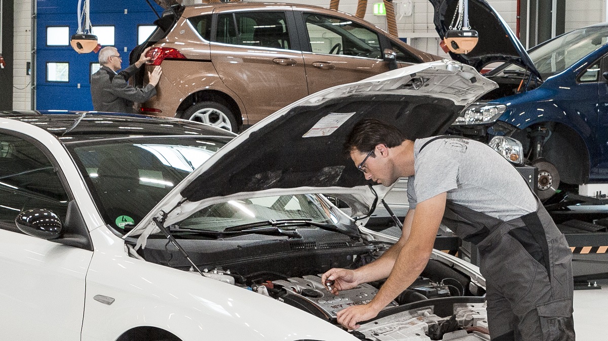 HELLA TECH WORLD - Expertise for car workshops | HELLA