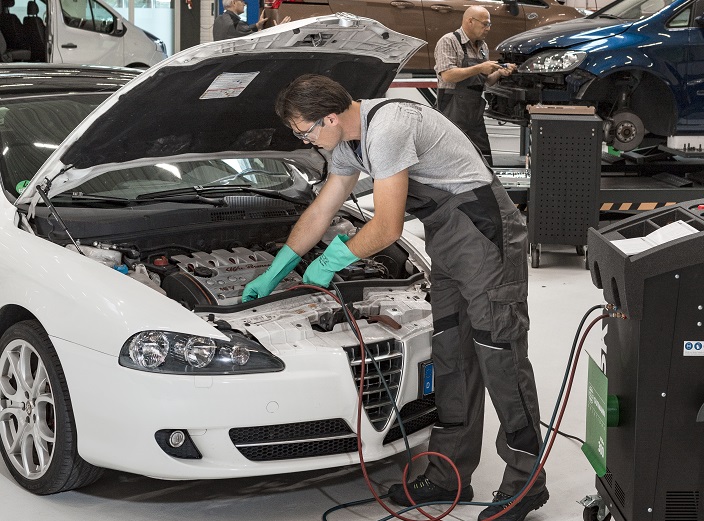 HELLA TECH WORLD - Expertise for car workshops | HELLA